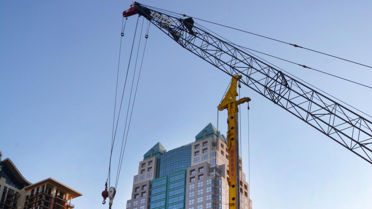 Florida school, Amazon and Disney projects added to Crane Watch ...