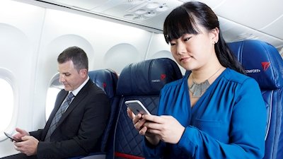Delta to offer free mobile messaging from 30,000 feet - Atlanta ...