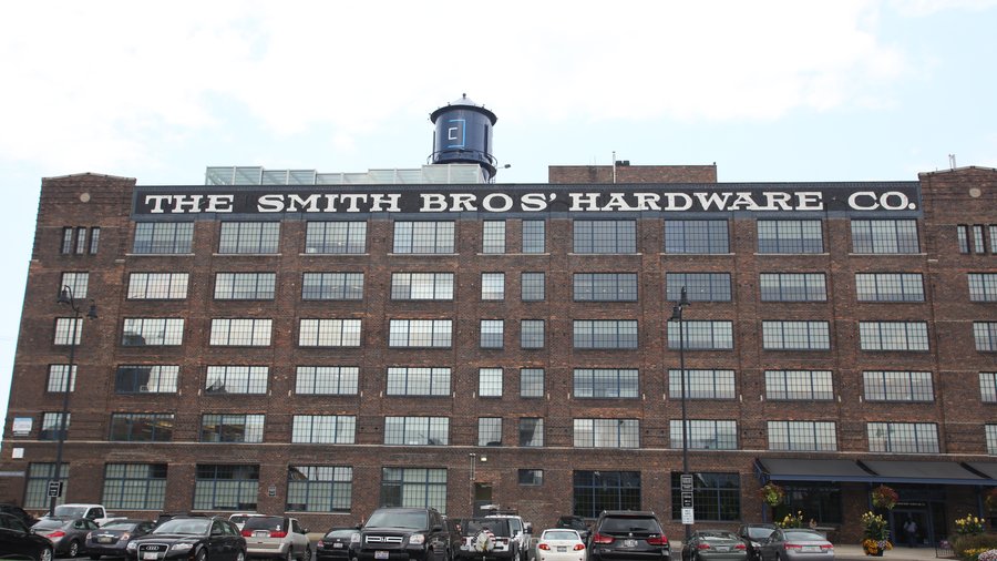 Juniper opens atop the Smith Brothers Hardware building - Columbus ...