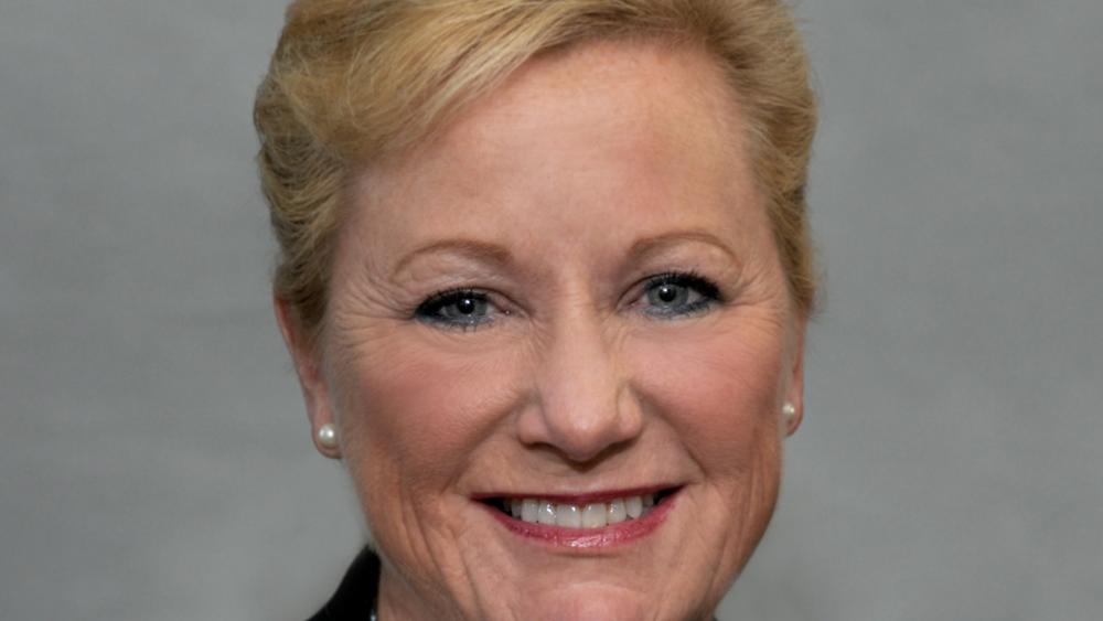 PNC Bank's Kay Geiger to receive 2017 Metropolitan Award - Cincinnati ...