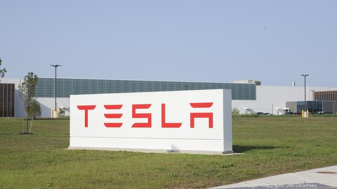 Tesla has begun installing 'solar roofs' manufactured in Buffalo ...