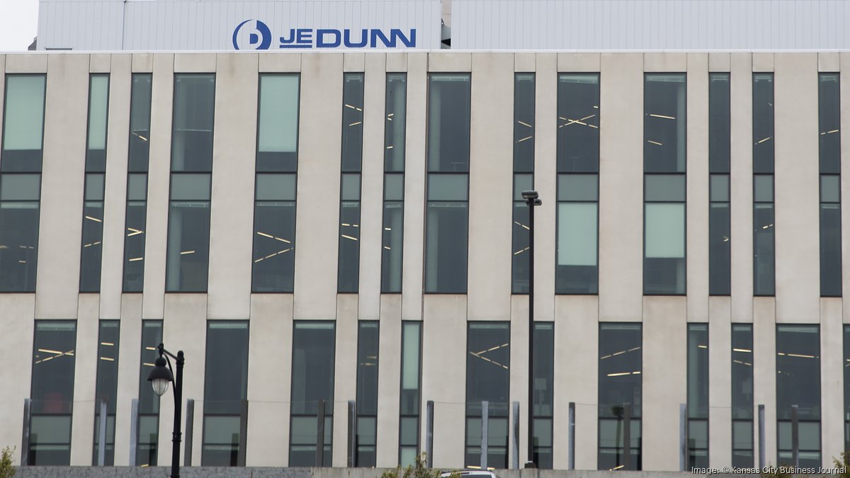 JE Dunn Construction names Cox to lead Midwest Region - Kansas City ...