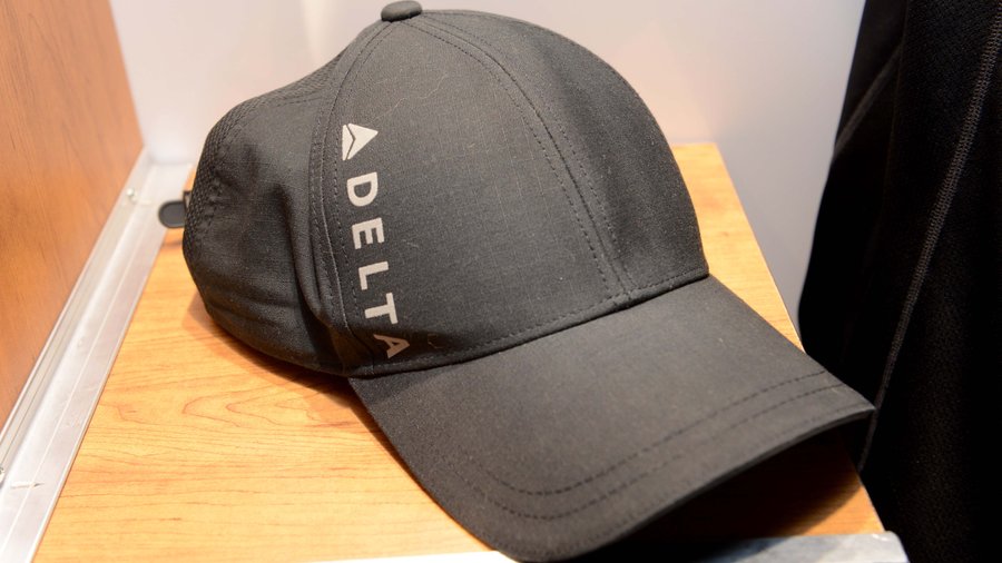 Delta Air Lines partnering with online shoe giant Zappos to complete ...