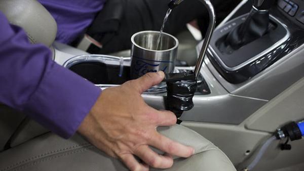 Ford engineers develop in-car system that produces drinking water ...
