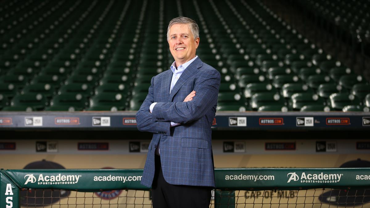 Former Astros GM Jeff Luhnow sues team for alleged breach of contract ...