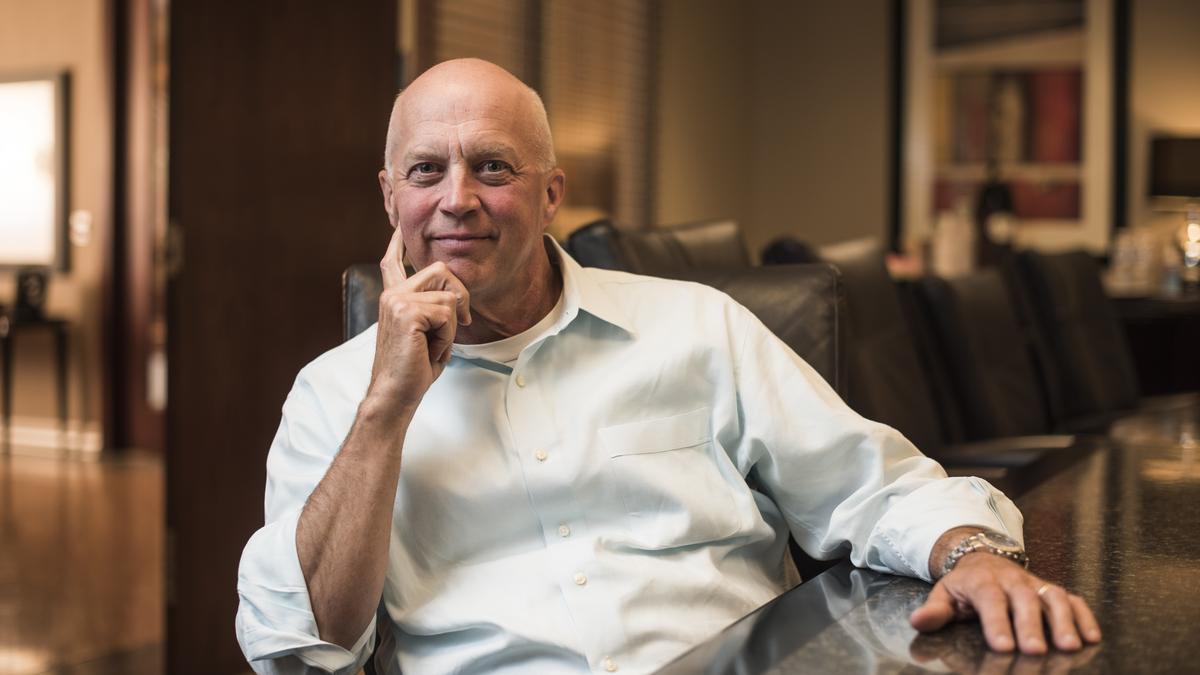 Martin Ventures CEO Phil Roe honored as lifetime achievement winner at ...