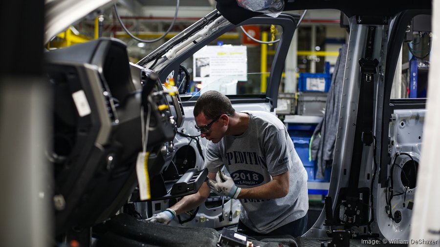Ford debuts new look for 2018 Expedition (PHOTOS) - Louisville Business ...