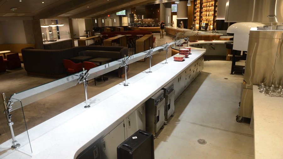 First Look: Atlanta Hawks debut NBA's first-ever courtside bar (Photos ...
