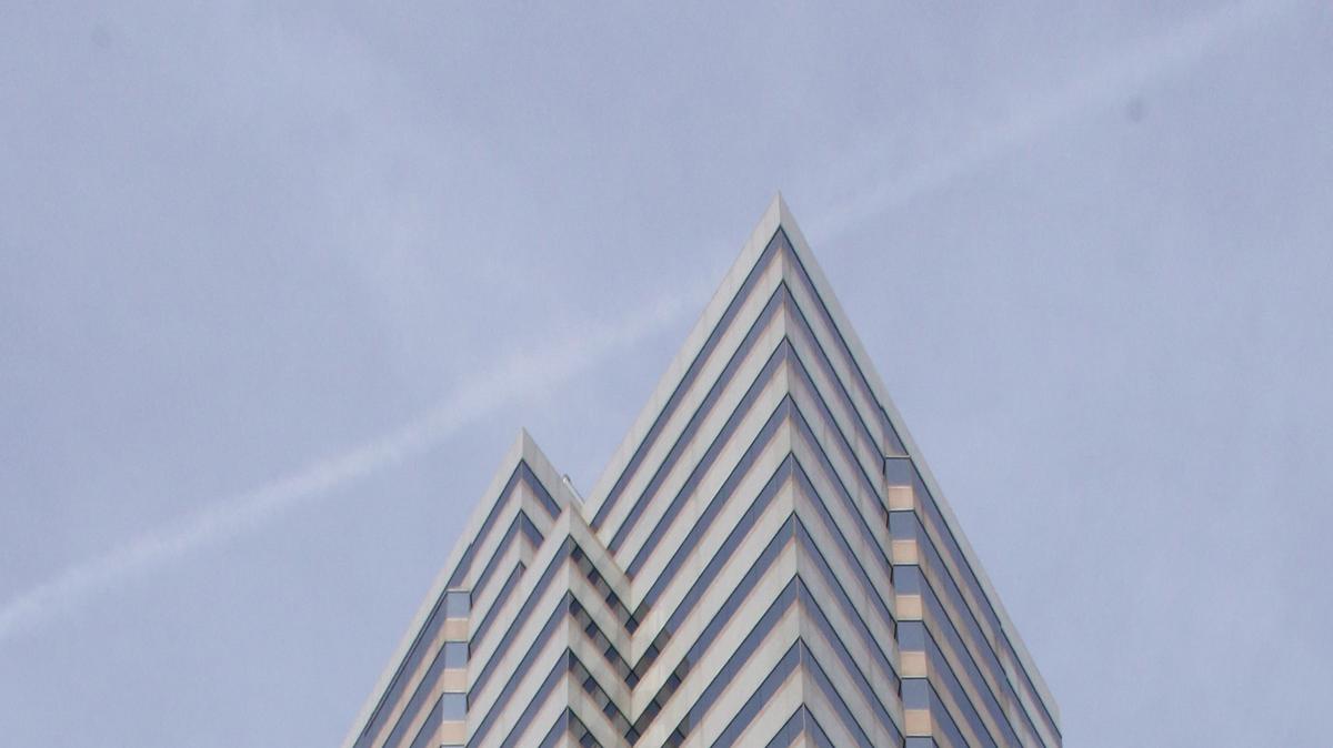 SunTrust Tower at 120 E. Baltimore St. sells for $32.8 million ...