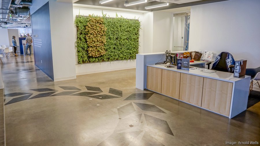 USAA 2 reception area