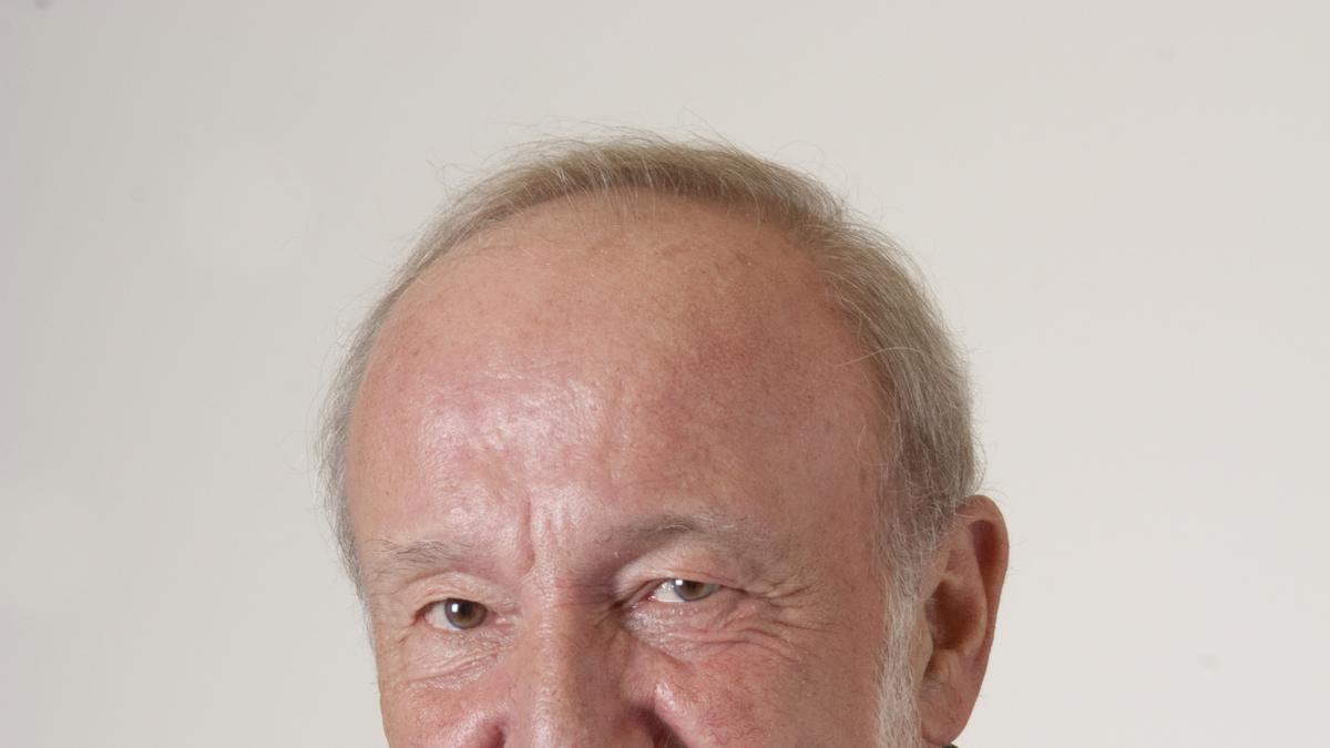 GameStop names Daniel DeMatteo as interim CEO as J. Paul Raines is ...