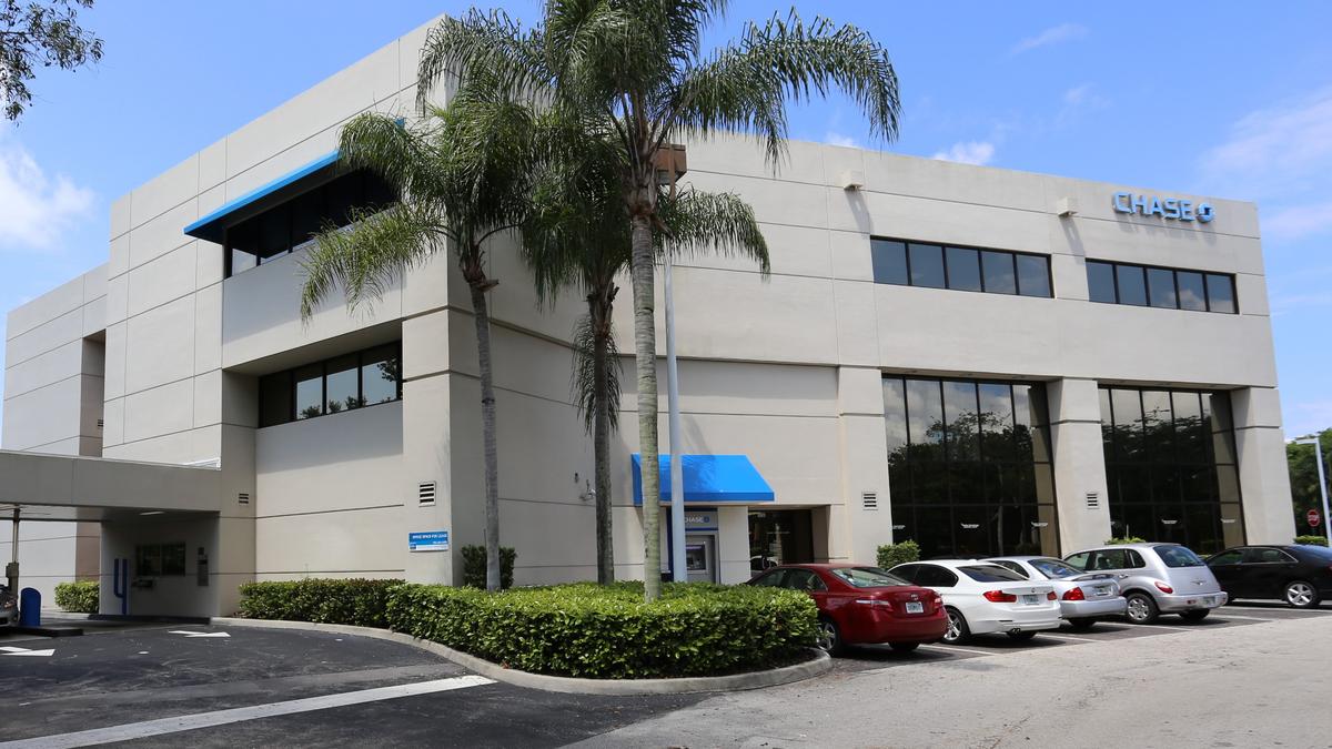 TA Realty sells Chase Bank Building and Weston Commerce Center to ...
