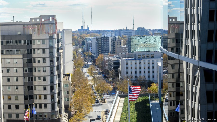 Bethesda Downtown 111017 09 cx