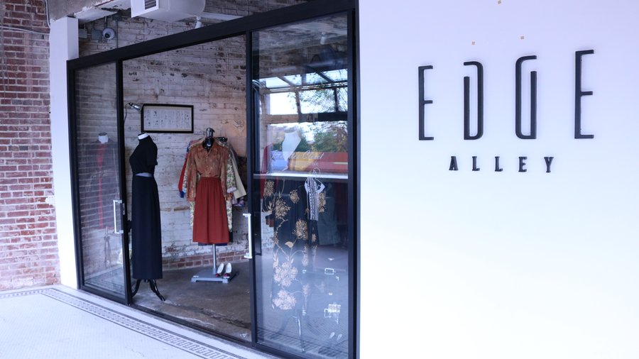 Edge Alley