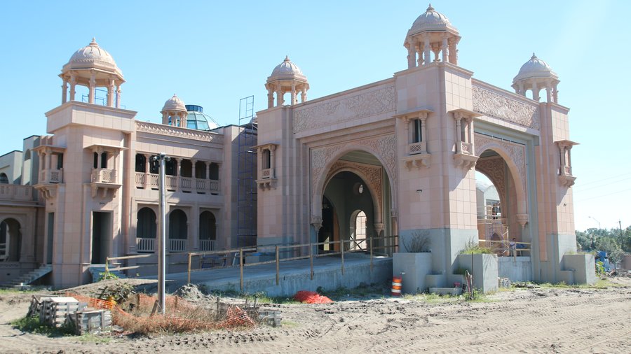 Dr. Kiran Patel's estate takes shape in Carollwood, November 2017 ...