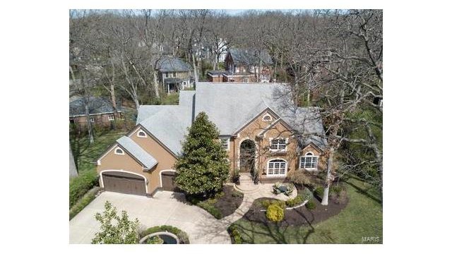 Carmody MacDonald Principal Joyce Capshaw sells Webster Groves home for ...