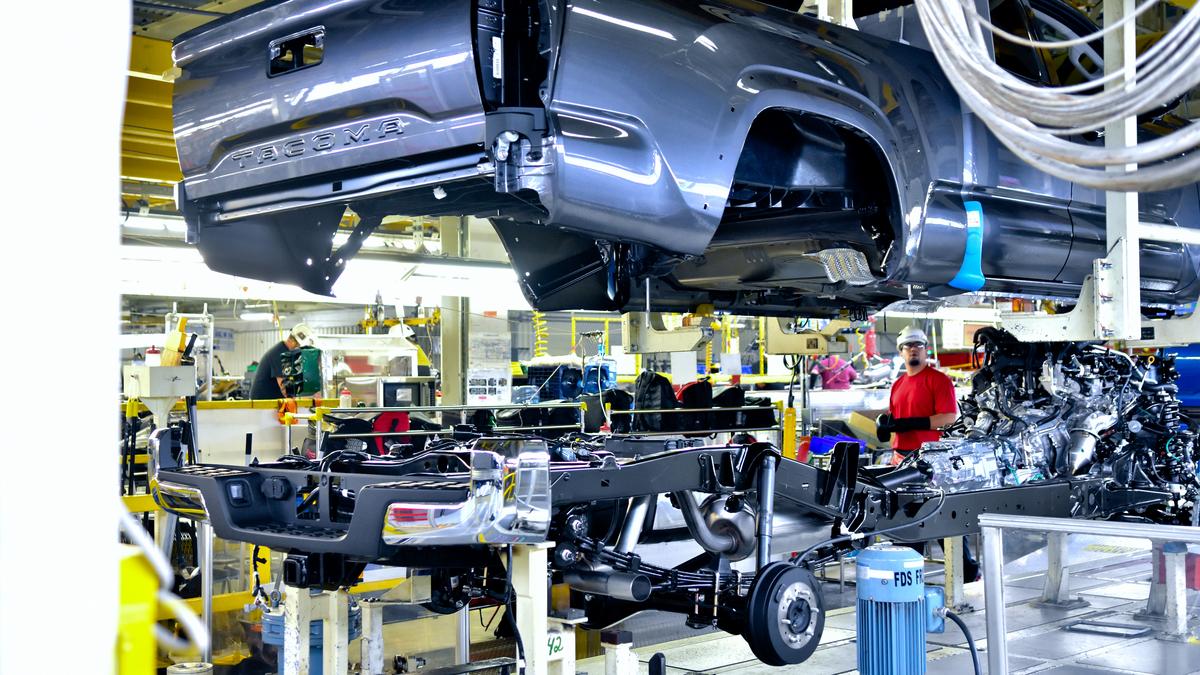 Dallas Fed releases Texas' August manufacturing outlook - Houston ...