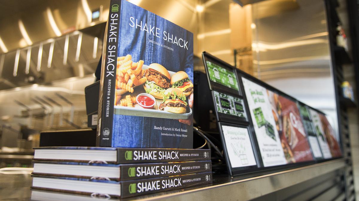 Kansas City is getting its first Shake Shack - St. Louis Business Journal