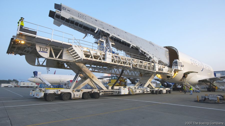 Boeing reveals fate of Dreamlifters in Seattle - Puget Sound Business ...