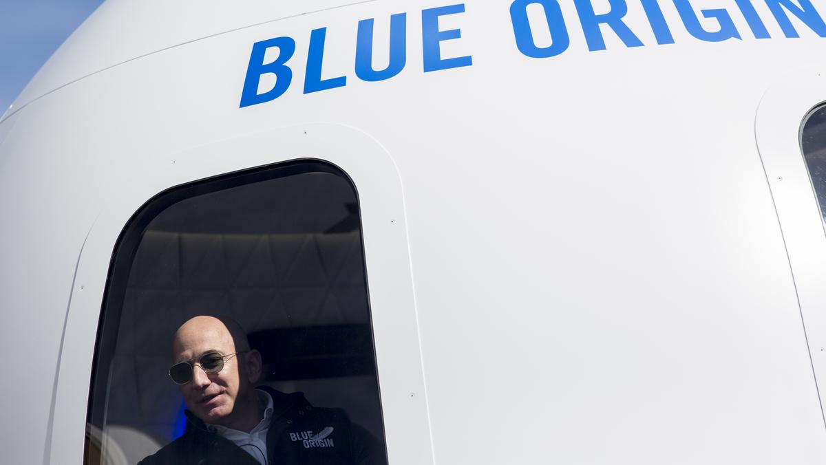 Amazon's Jeff Bezos schedules keynote address next month to Economic ...