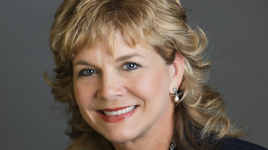 Real Estate Council President Laurie Griffith and Executive Director ...