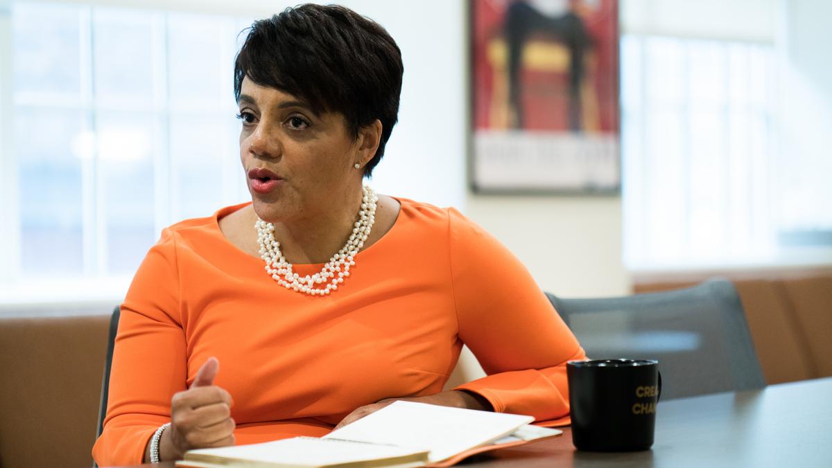 Phoebe Waller-Bridge, YWCA Columbus CEO Christie Angel on passion ...