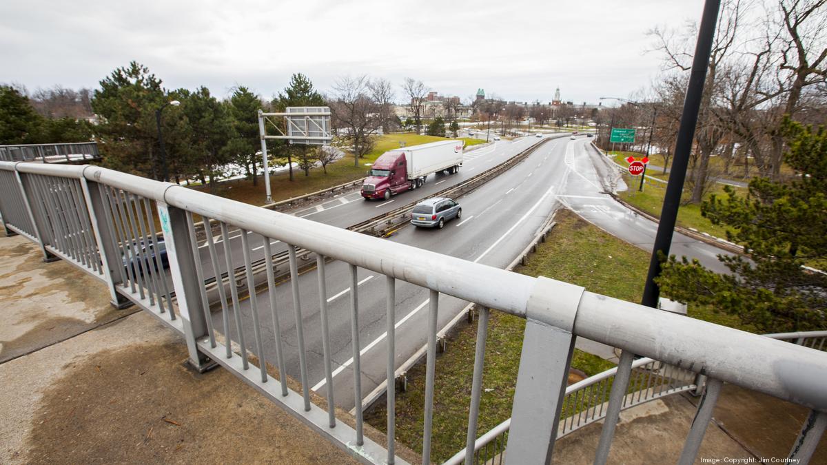 Design of Scajaquada Expressway is at a crossroads - Buffalo Business First