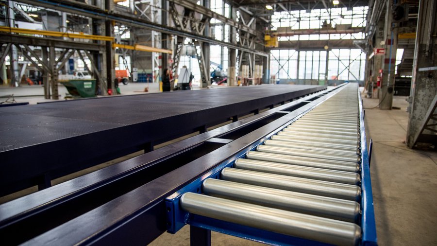 Flush with cash, modular company plots new factory and big expansion ...