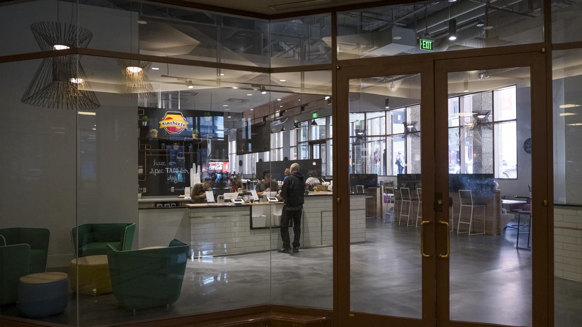 The Eatery food hall closes at One Metropolitan Square - St. Louis ...