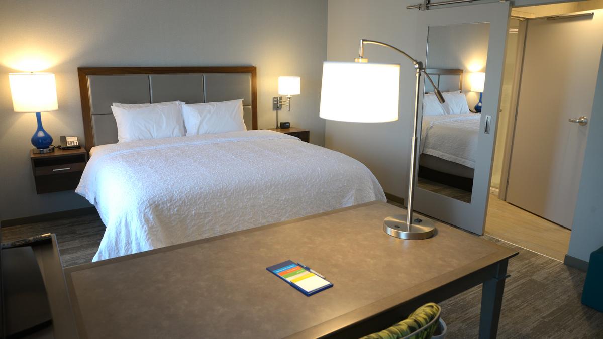 PHOTOS: Look inside Hampton Inn & Suites Sacramento at CSUS ...