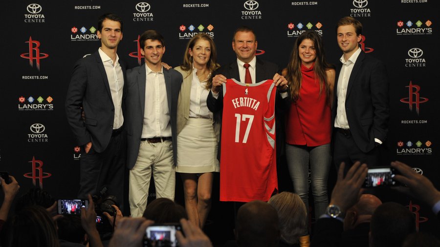 How Tilman Fertitta's taking his business acumen to the sports world ...