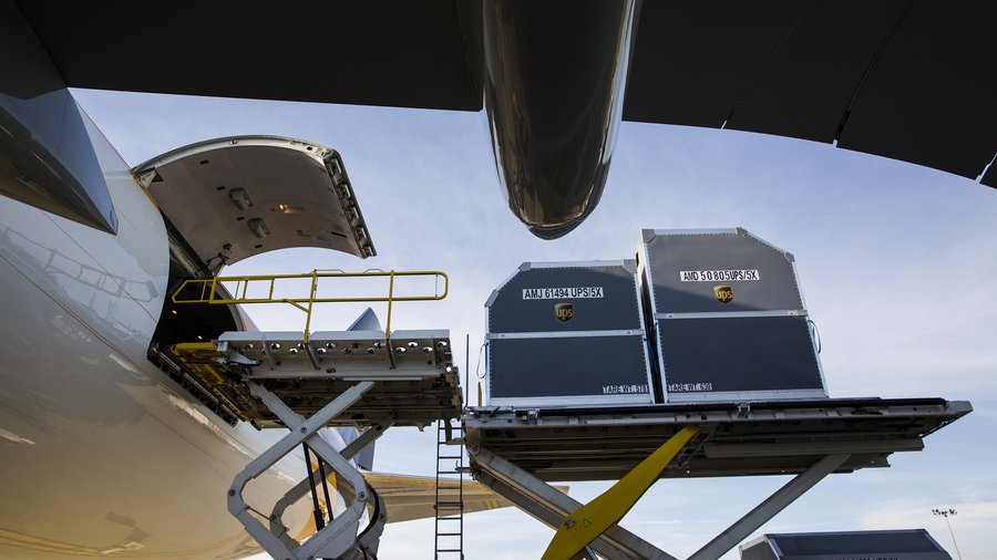 UPS 747 212