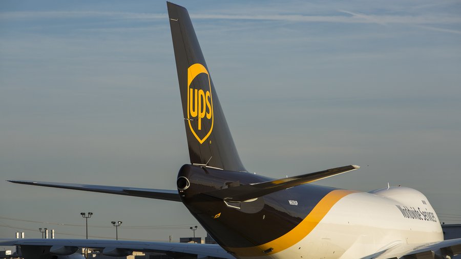 Take a look inside UPS' newest, biggest Boeing 747-8F cargo jet (Photos ...