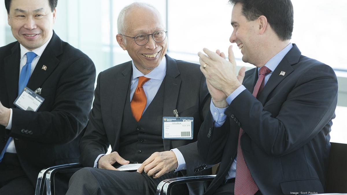 Foxconn's Louis Woo, Wisconsin Gov. Scott Walker banter at downtown ...