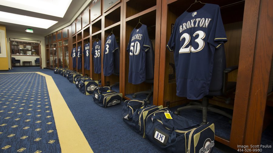 Milwaukee Brewers pack up for spring training in Arizona: Slideshow ...
