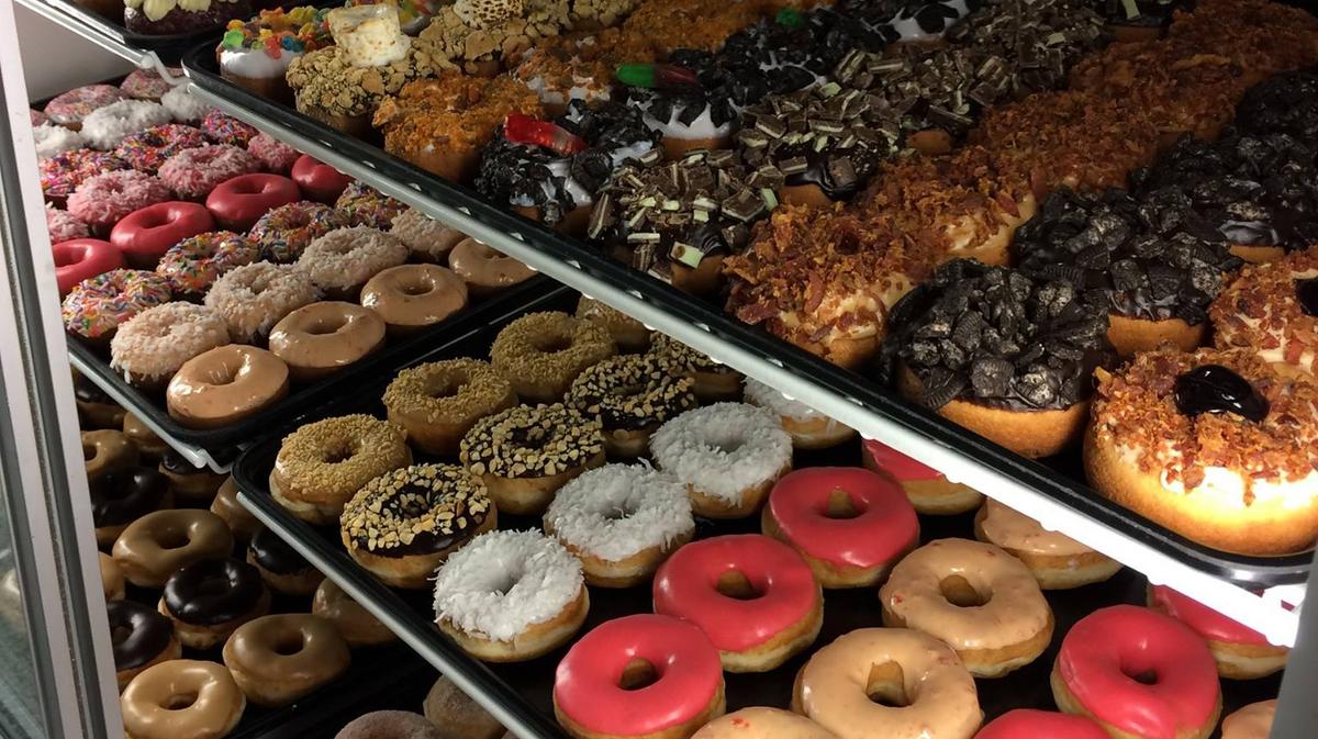 Daylight Donuts, Bam's Coin Laundry LLC, HBI Salon, and Laster's ...