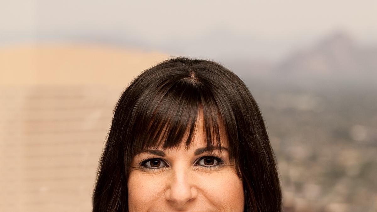 Ashley Villaverde Halvorson elected president of Arizona Hispanic Bar ...
