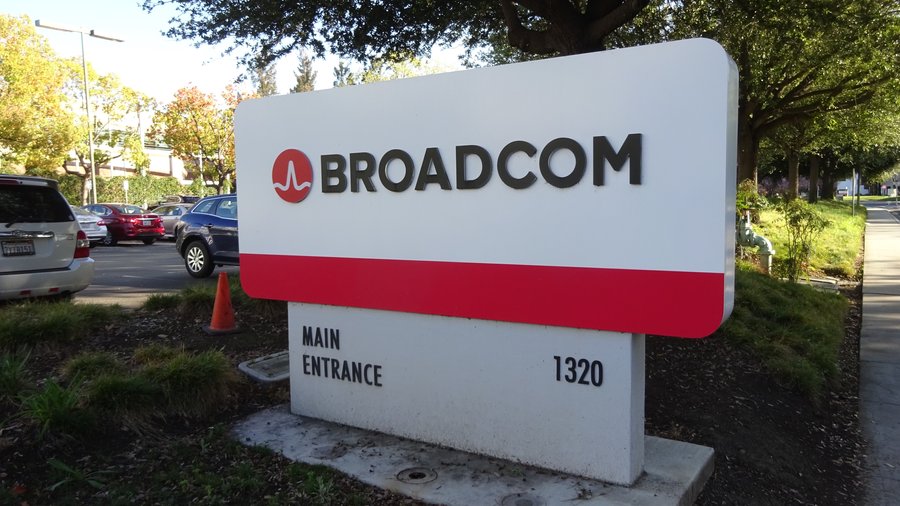 Broadcom shares jump on new Apple contract to supply radio-frequency ...