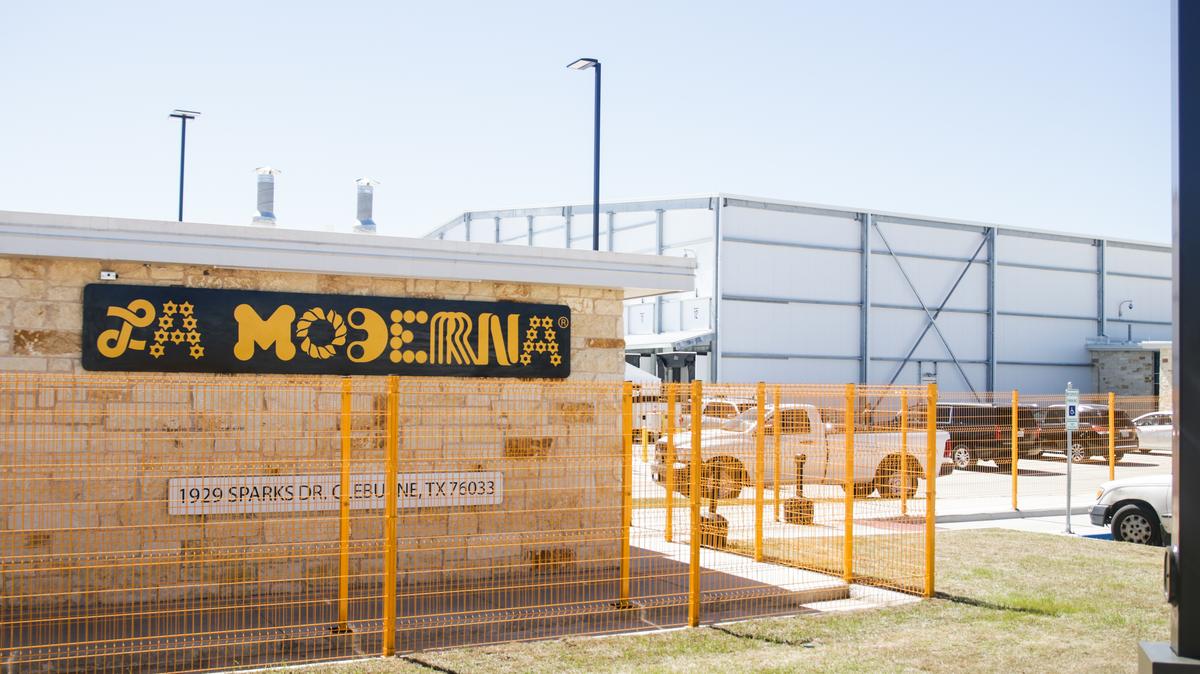 Mexican food manufacturer La Moderna opens $50M U.S. headquarters in ...