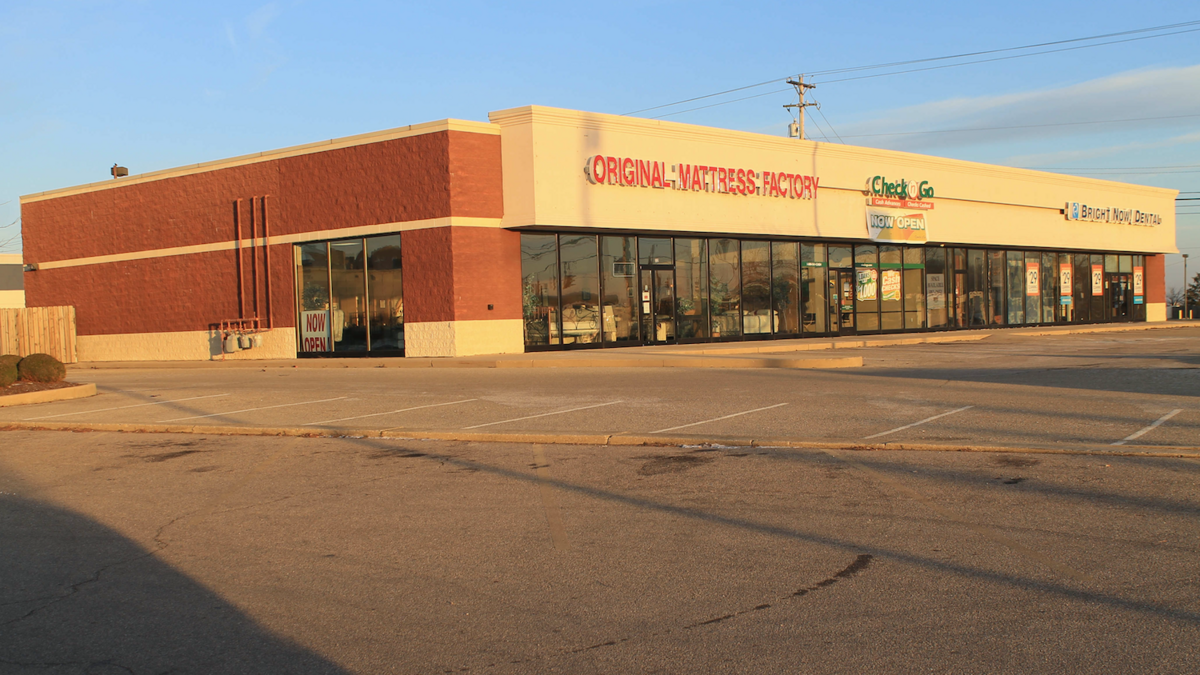 Dayton-area shopping center sells for $2.25M - Dayton Business Journal