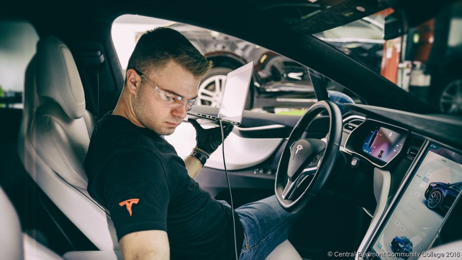 Tesla CPCC Merancas campus
