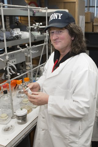 University of Cincinnati scientist Daniel Hassett patents drug to treat ...