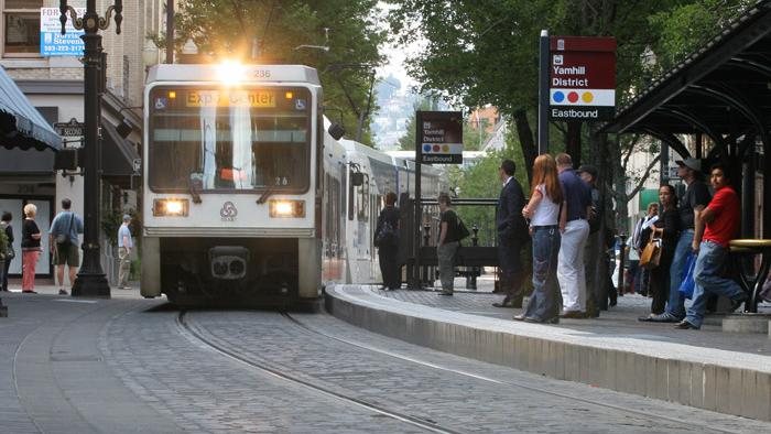 Portland's TriMet signs light rail contract with Siemens - Portland ...