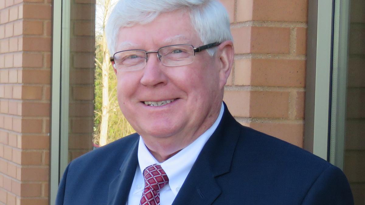 Firefly Credit Union CEO Bill Raker will retire after 50-year career ...