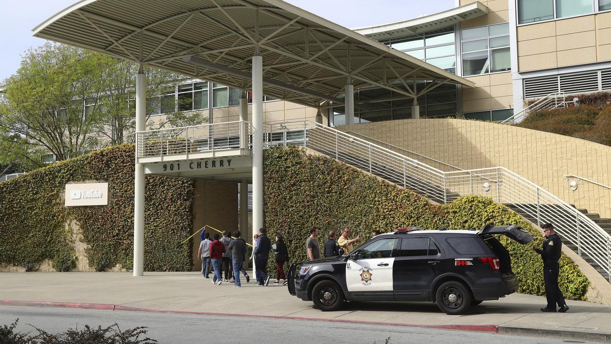 Corporate security, easily sidestepped, seeks stronger shields ...