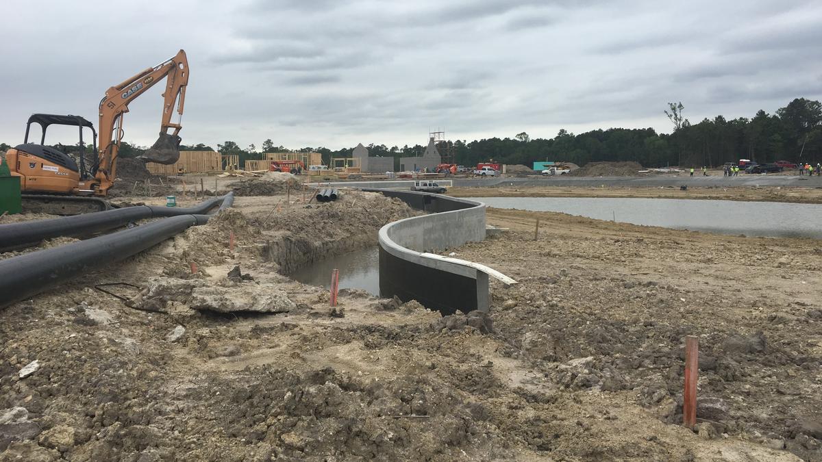 Crystal Lagoon in northeast Houston on track to open summer 2018 ...