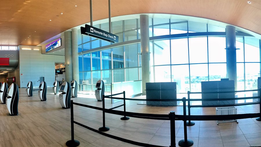 Tampa International bag check Pano