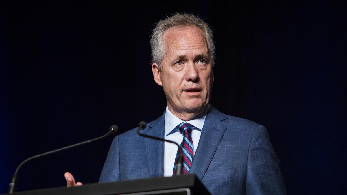 Louisville Mayor Greg Fischer critical of Trump at GLI summit ...