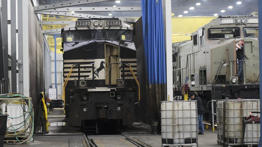 GE Manufacturing Locomotive Modernization JLD 4218