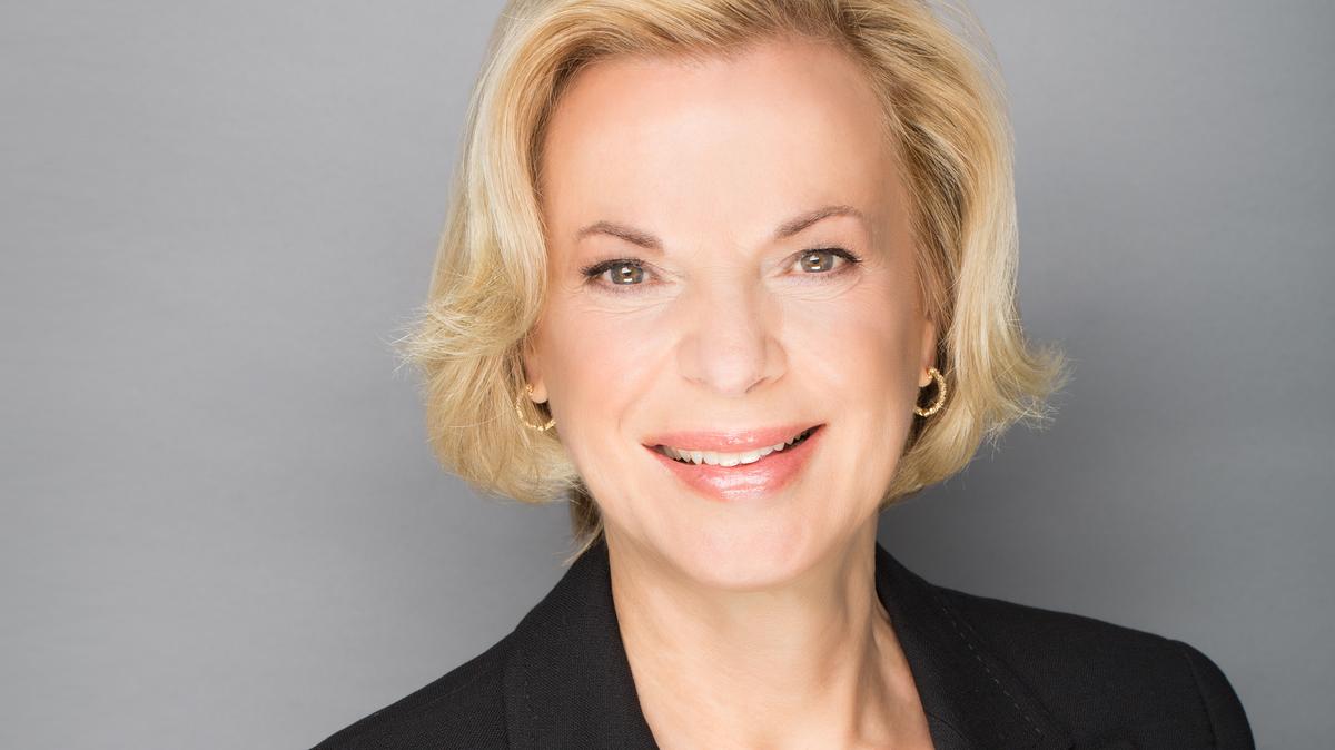 Brigham and Women's Hospital CEO Betsy Nabel to step down - Boston ...